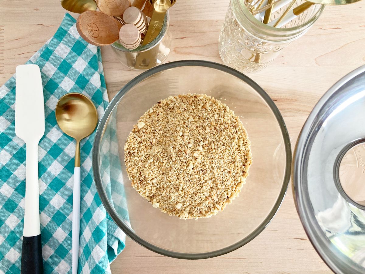 Toasted Almond Crunch Topping