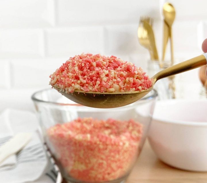 How To Make Strawberry Crunch Topping (3 Ways!!)