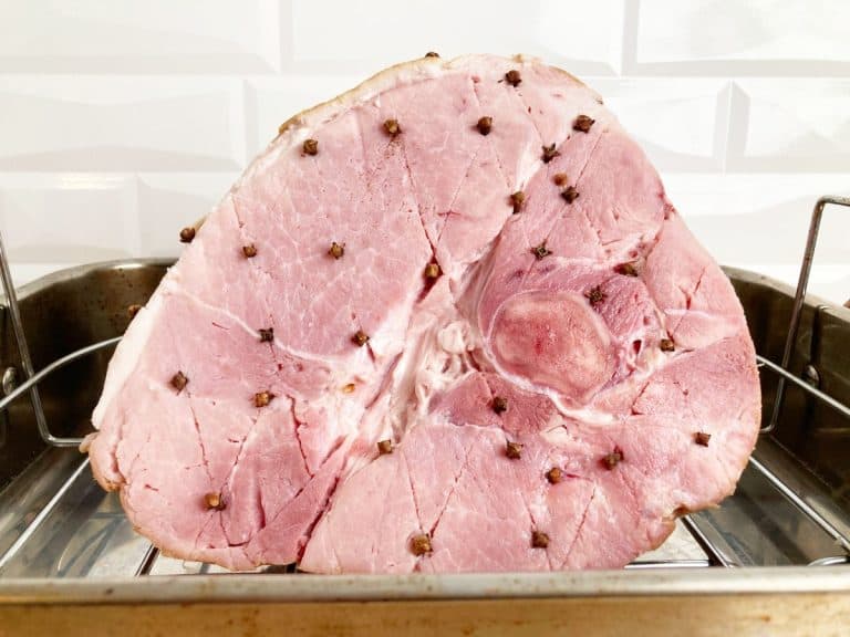 Baked Ham With Cloves