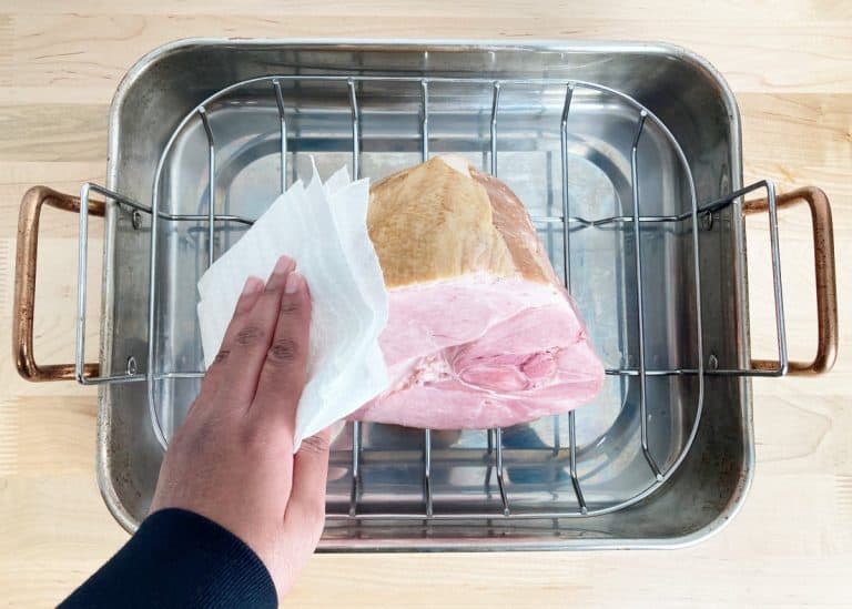Baked Ham With Cloves