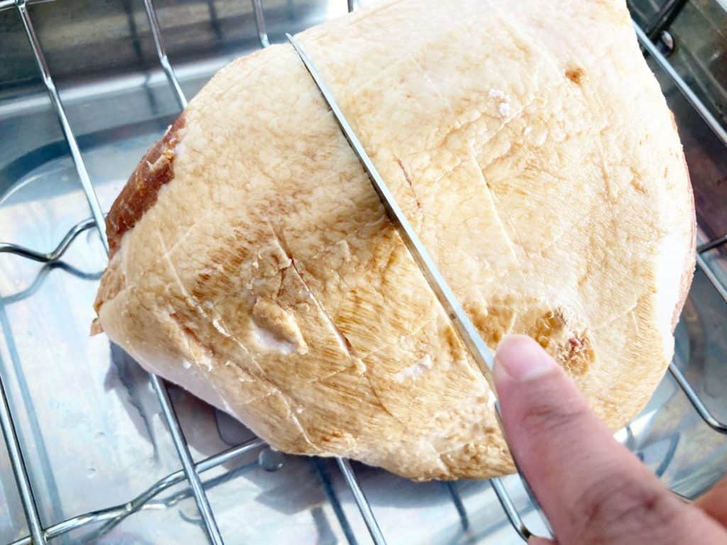 Baked Ham With Cloves