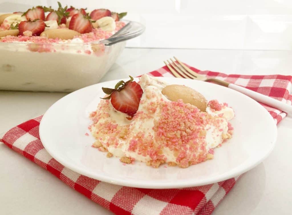 Strawberry Crunch Banana Pudding