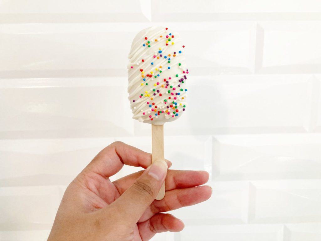 How To Make Cakesicles Step By Step